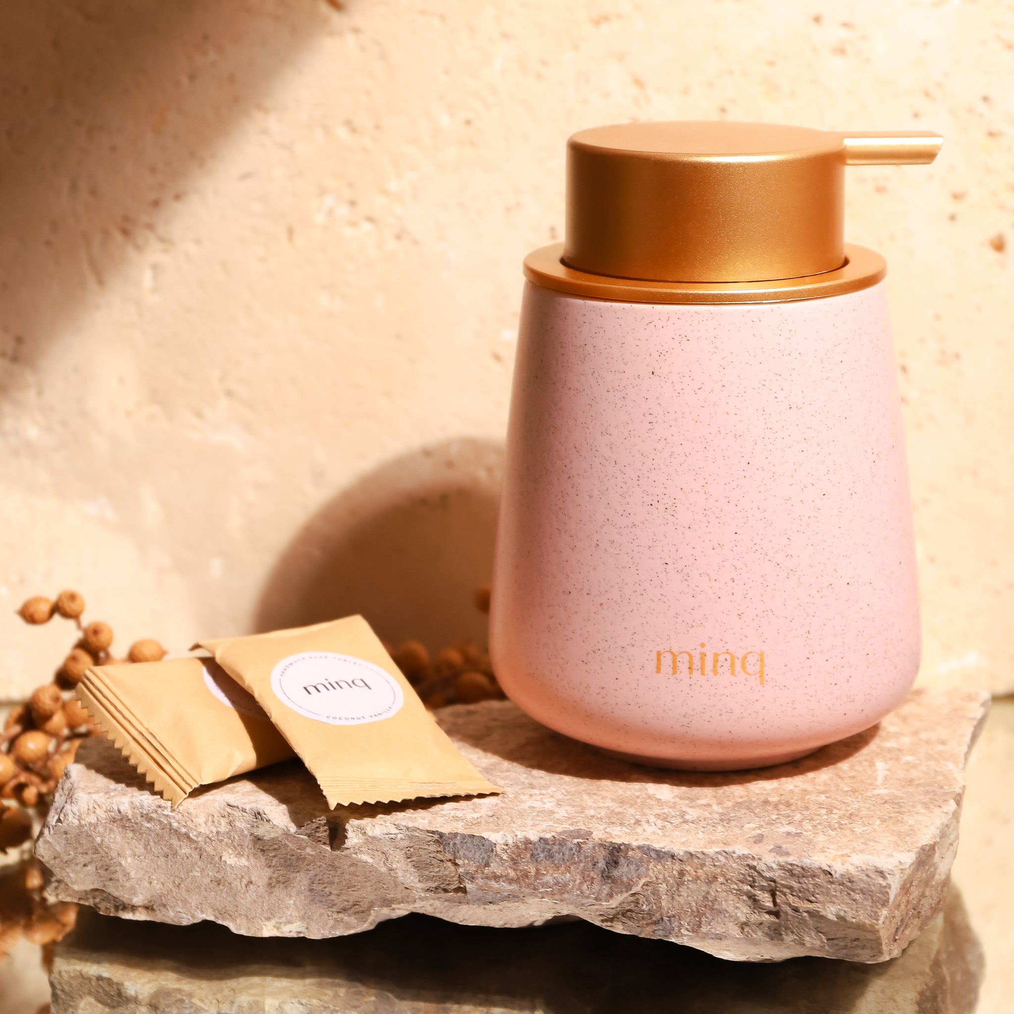 Sustainable Ceramic Handwash Kit with Refillable Soap Tablets | Minq – minq